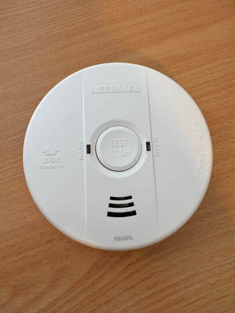 How to Test a Smoke Alarm: A Comprehensive Guide {2024}